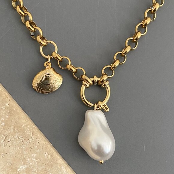 RM JEWELRY STUDIO | Jewelry | New Necklace 8k Gold Plated Semi Chunky ...